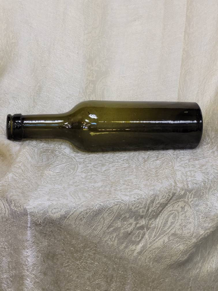 Olive Green Turn Mold Bottle, Deep Indented Bottom 1880s-1910 Green ...