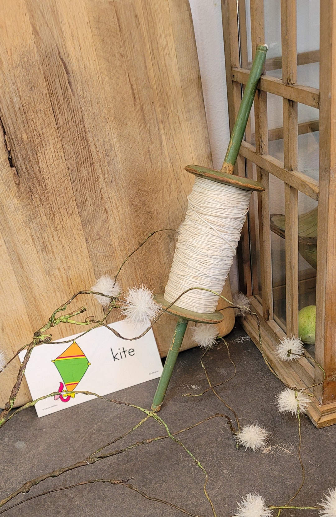 Vintage Kite String Wooden Spindle Green and Red Plus Kite Flash Card ...