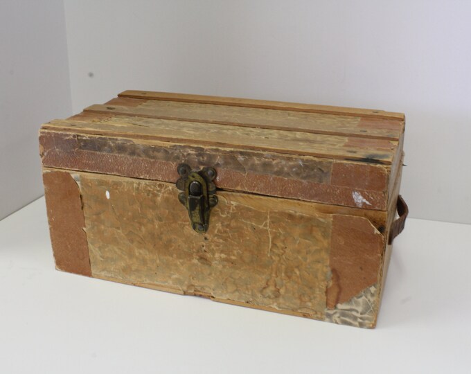Salesman's Sample Steamer Trunk? or Child's Toy Steamer Trunk for Doll ...