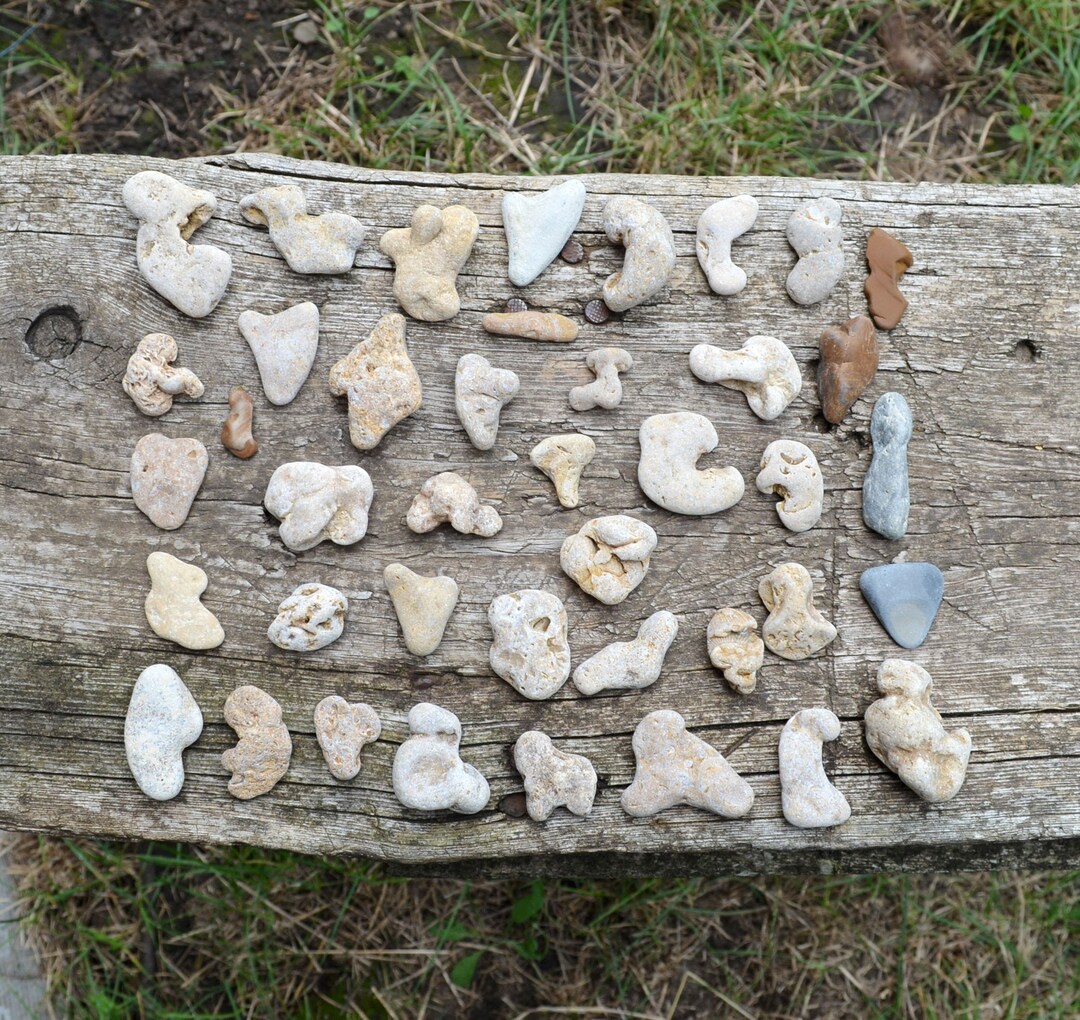 40pcs Naturally Formed Beach Stones, Figured Beach Rocks, Stone Art ...