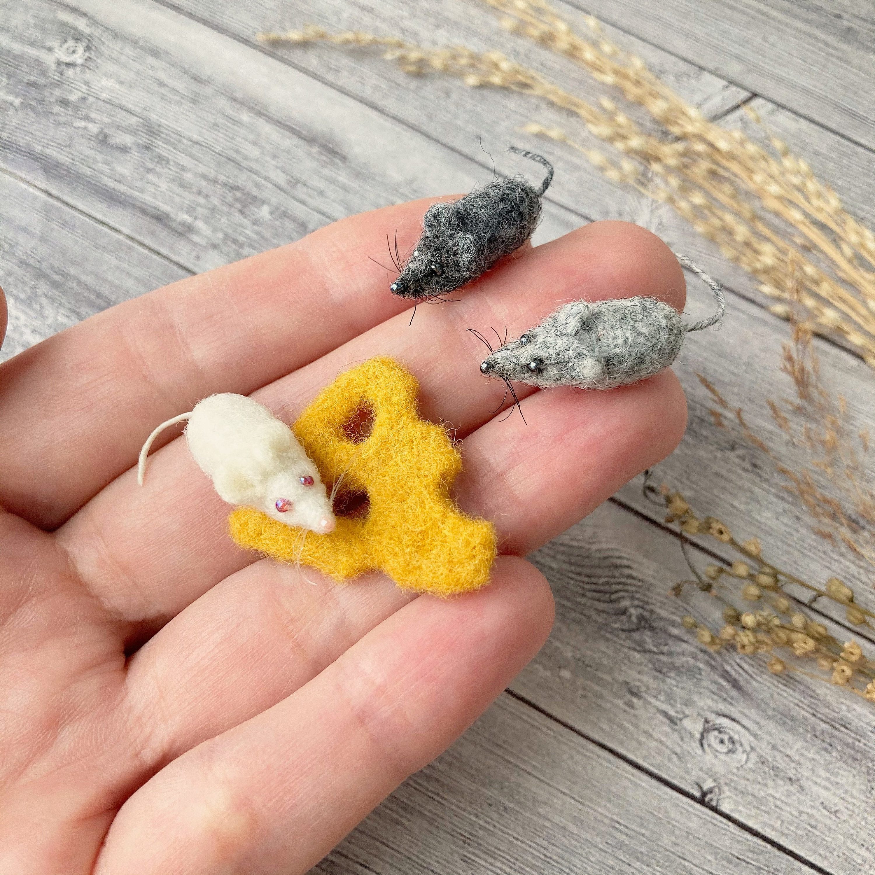 Tiny Needle felted mice Tiny felted pumpkin Cute felted | Etsy