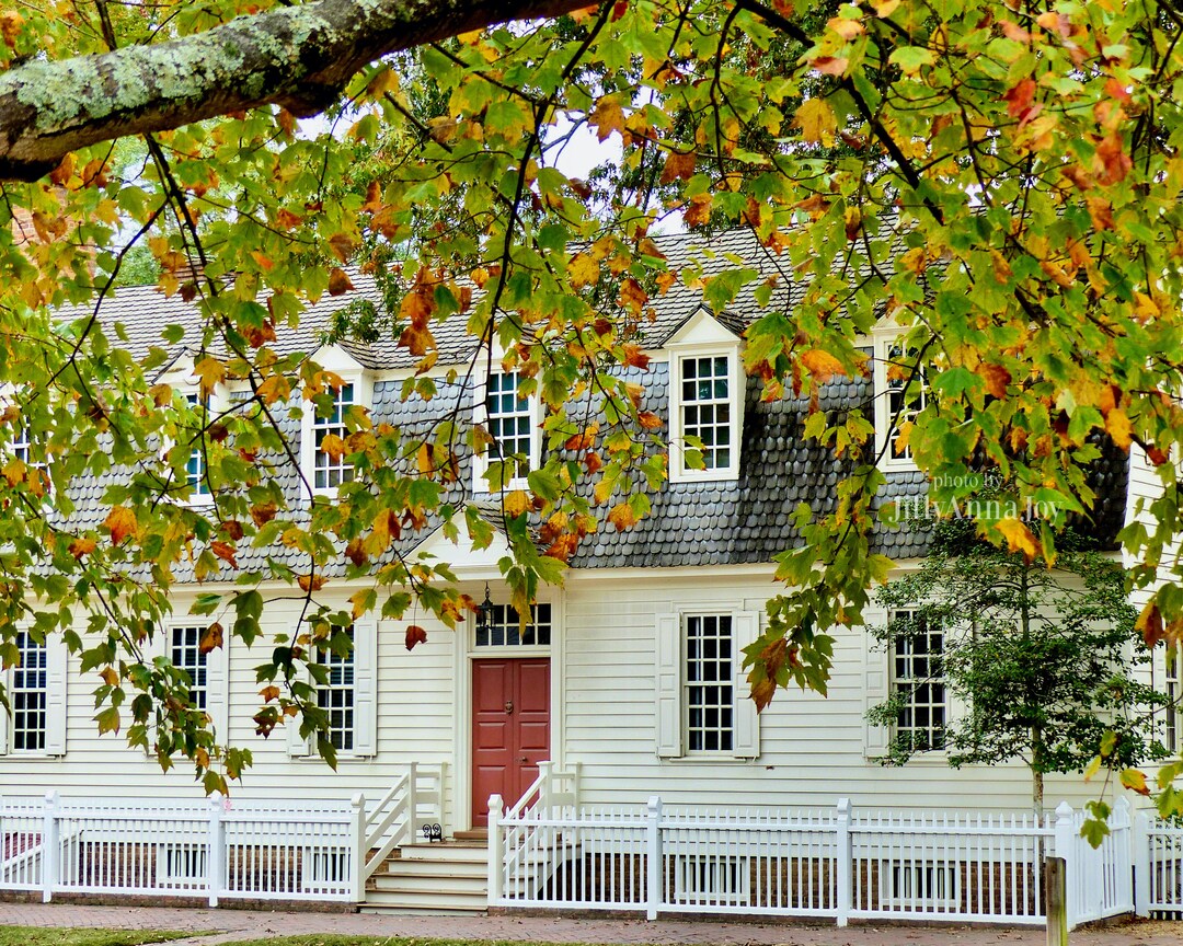 Fall Scene in Colonial Williamsburg, Williamsburg VA Wall Art, Colonial ...