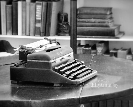 Ernest Hemingway Typewriter