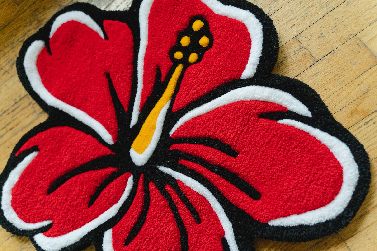 Handtufted Hibiscus Flower Rug or Wall Decor - Etsy