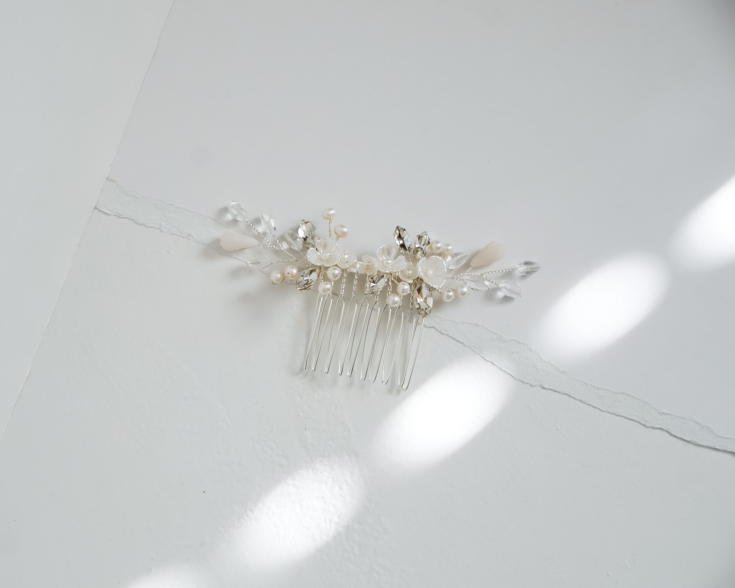 Scattered Flower Bud Hair Comb Simple and Modern Wedding - Etsy