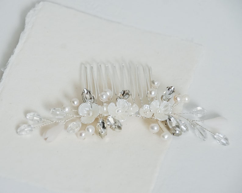 Scattered Flower Bud Hair Comb Simple and Modern Wedding - Etsy