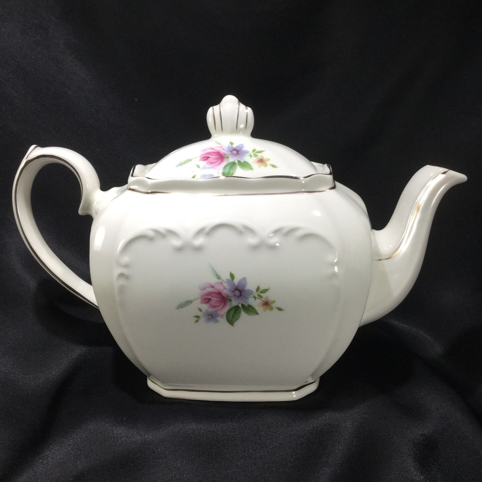 Sadler Cube Teapot 4 Cup Vintage Floral Fine China With Roses and ...