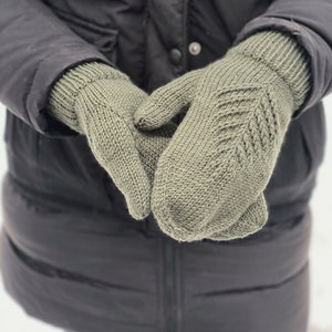 Spruce Mittens Knitting Pattern - PDF Instant Digital Download - Etsy ...
