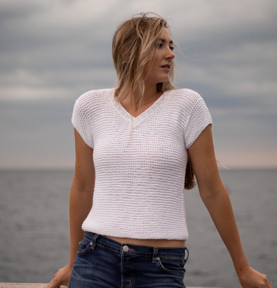The Perfect T Shirt Knitting Pattern for Any Time of the Year • Craftdrawer