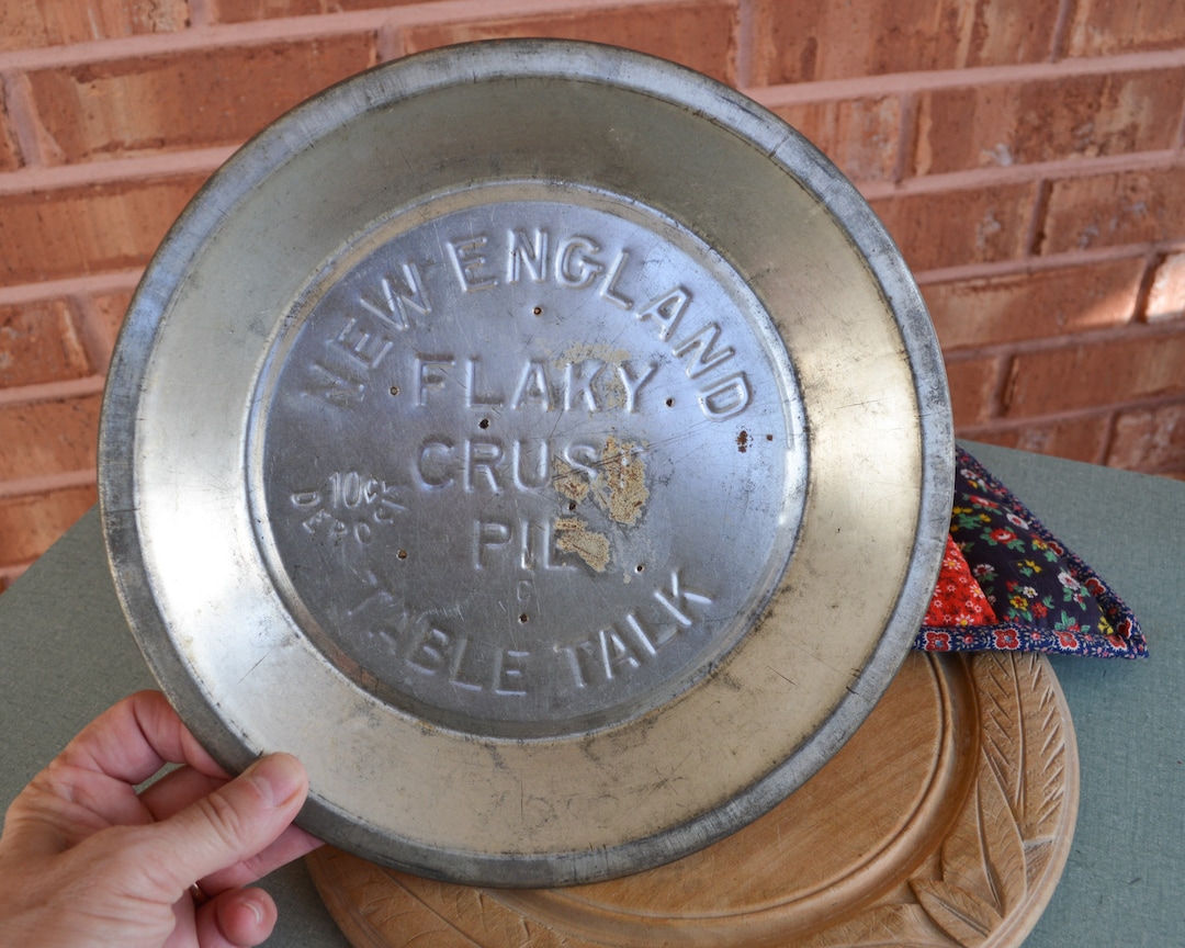 Vintage New England Table Talk Pie Plate, 9 Inch, Metal, 1960s, Flaky ...