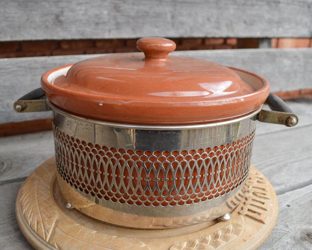 Vintage 'guernsey Cooking Ware' Covered Casserole With Metal Stand ...