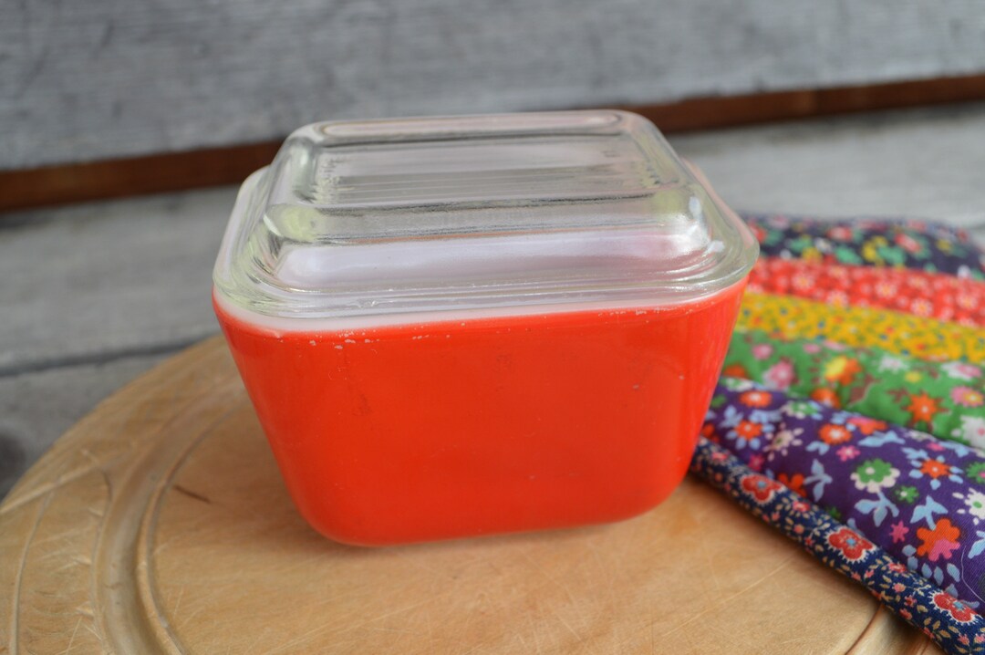 Vintage Primary Red Pyrex Refrigerator Jar, 501 B, 1 1/2 Cup, Red Pyrex ...