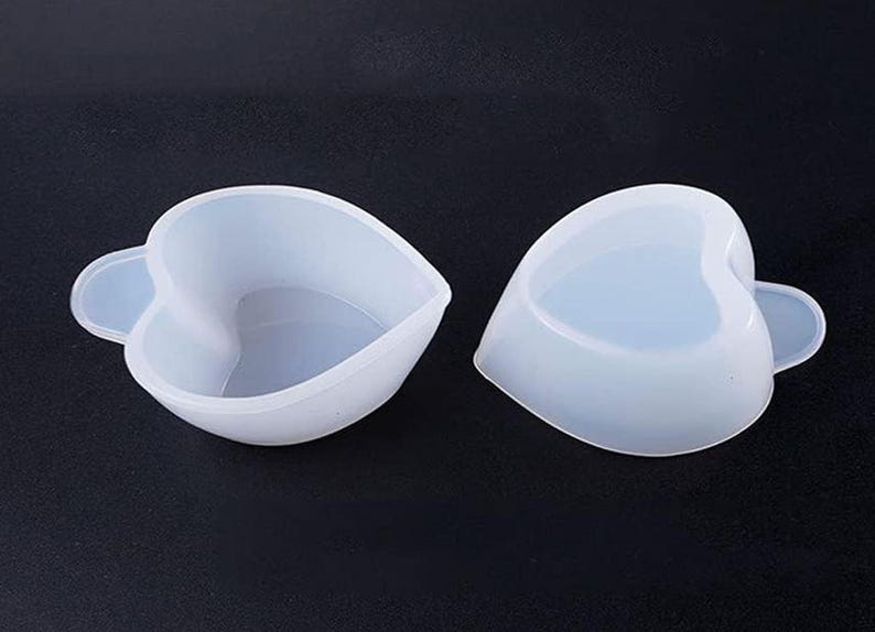 New! 6-piece Silicone Measuring Cup Set / 20ml Hearts, 30ml Spouted ...