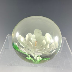 Art Glass White Flower Paperweight - Etsy