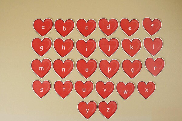 Upper/lowercase Letters - Heart Letters - Printable File Folder Game ...