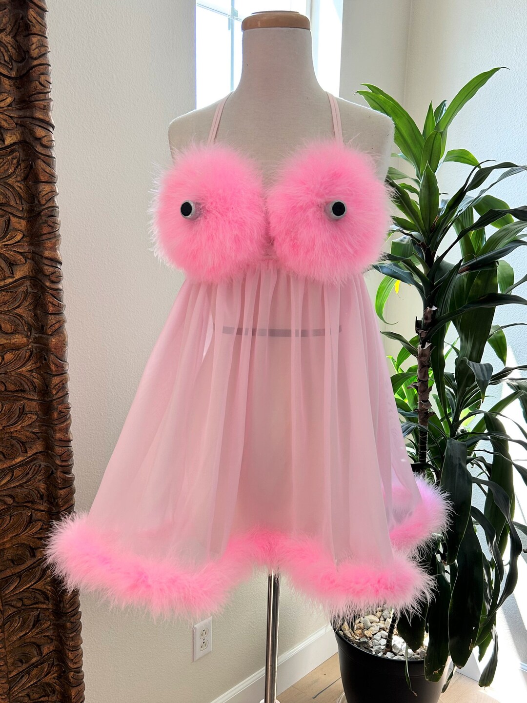 Disfraz de Fembot rosa de Austin Powers, confeccionado con la Copa 36A ...