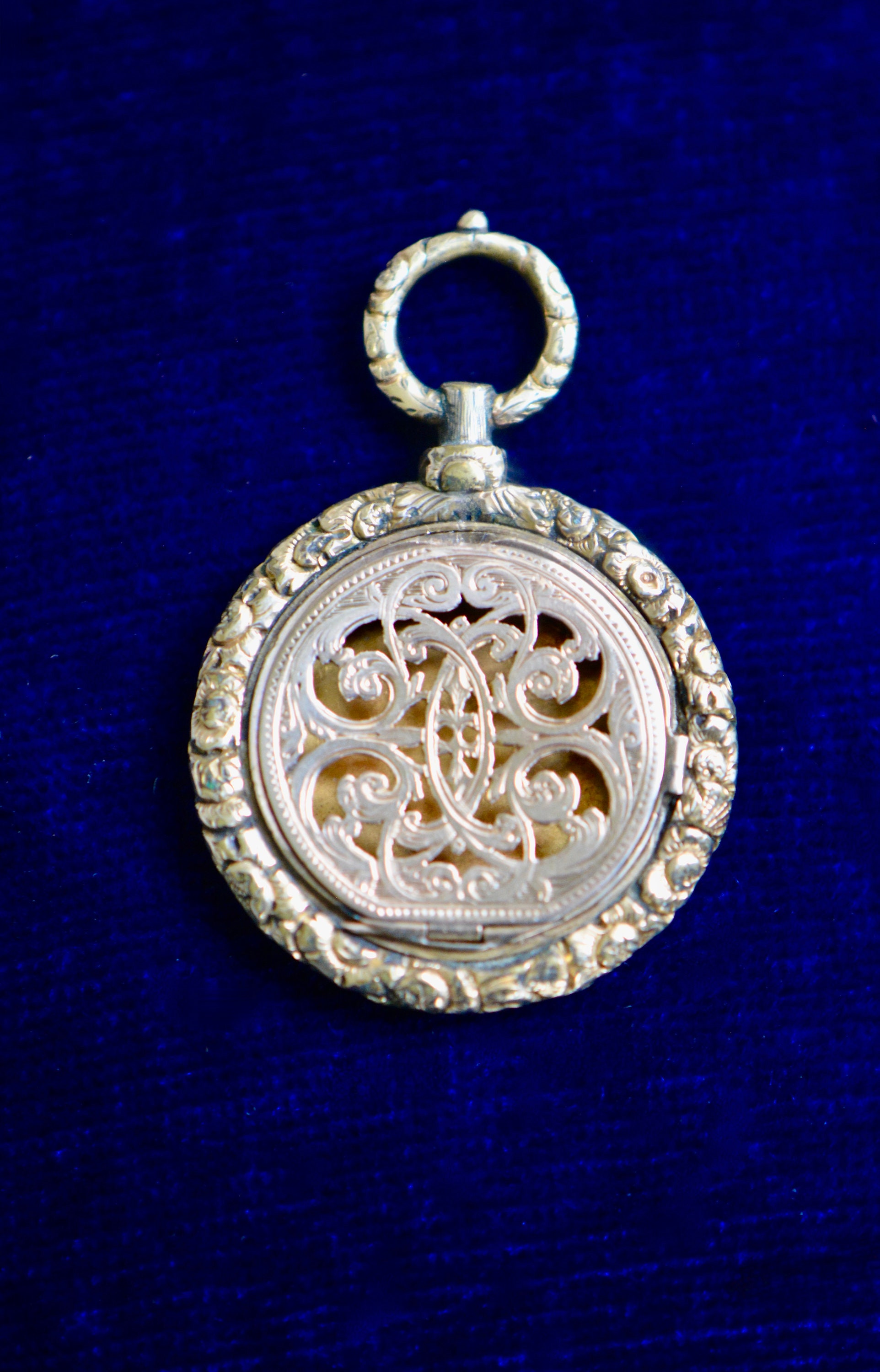 Victorian Filigree Design Round Locket Photo Locket 1800s - Etsy