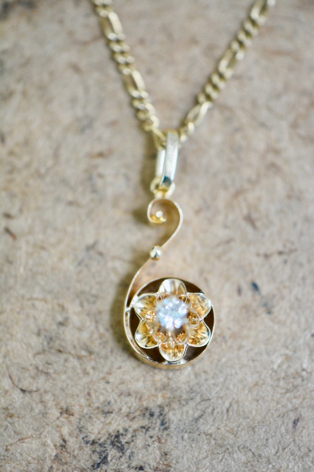 Late Victorian 14k Diamond Buttercup Pendant - Etsy