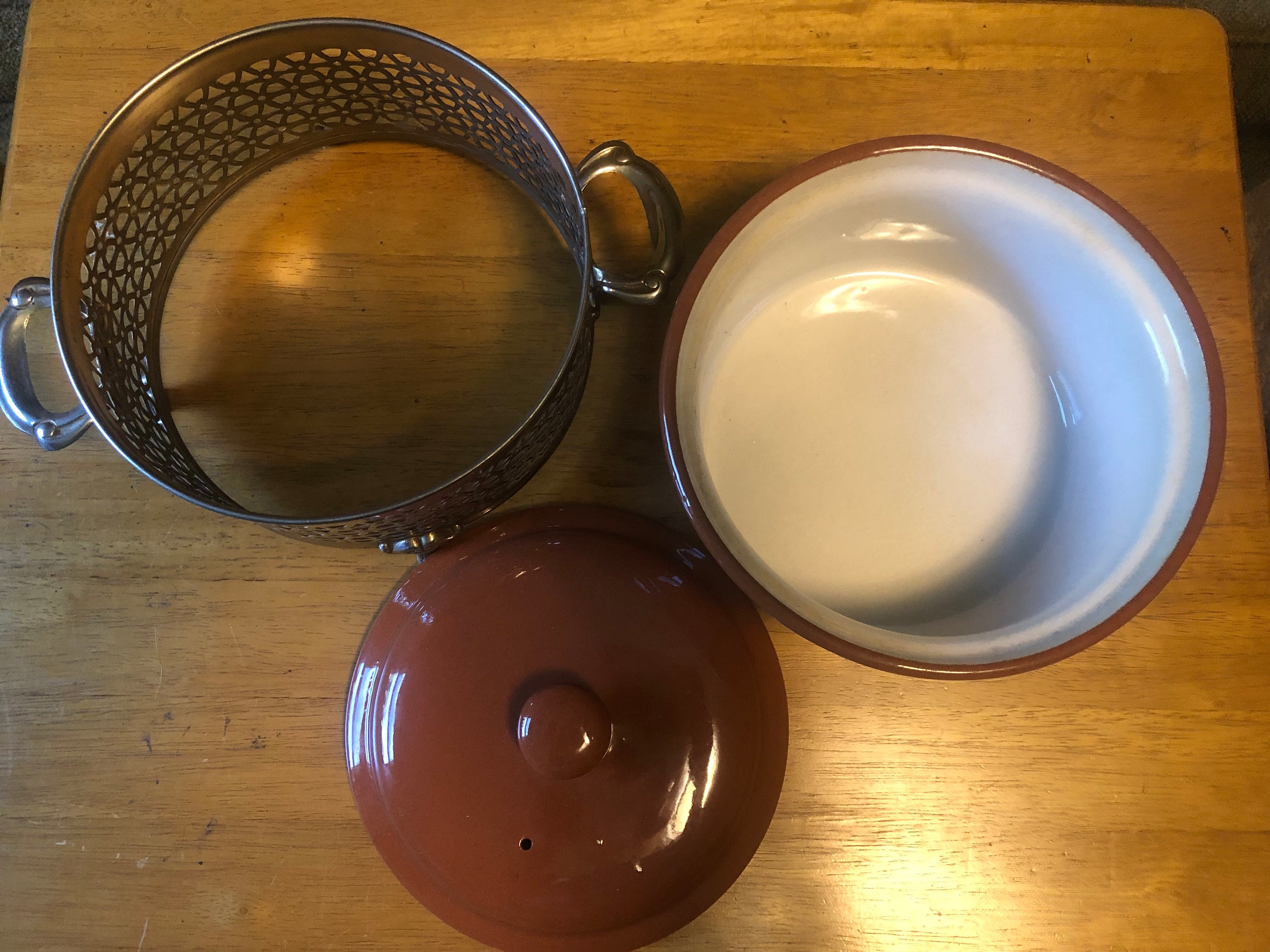 Guernsey Cooking Ware One Quart Casserole Dish With Lid, Metal Carrying ...
