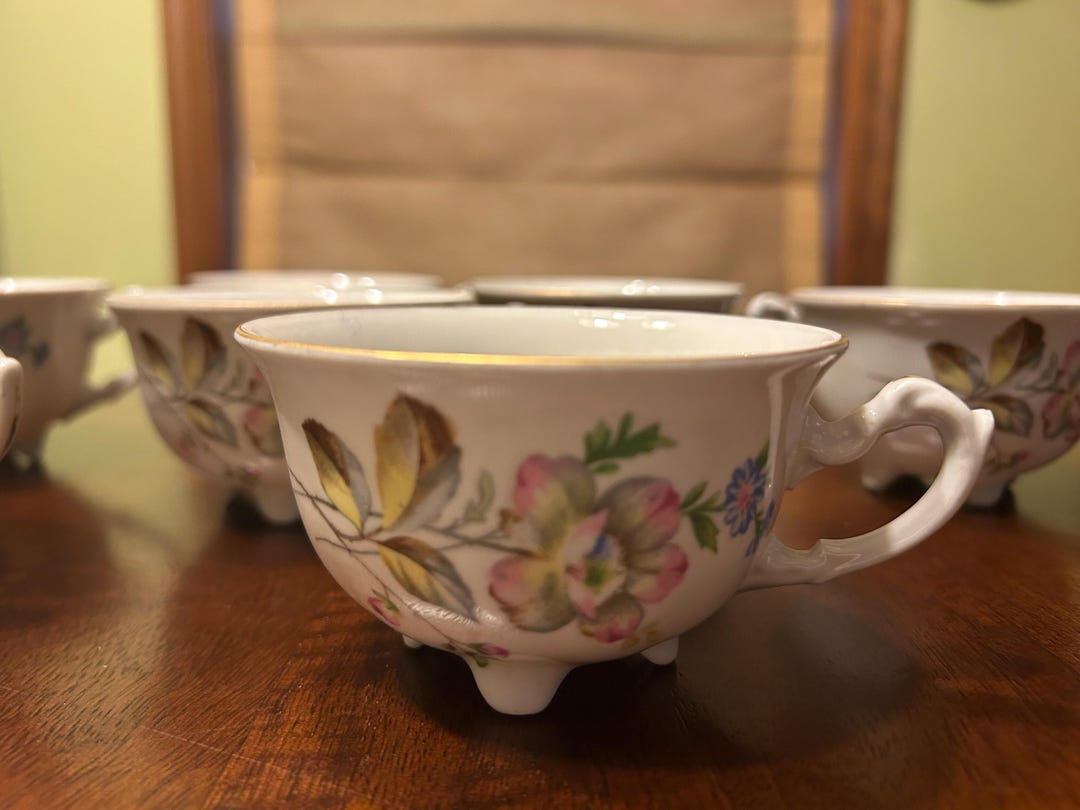 Janolina Floral Tea Cups, Made in Poland, #4082, Gold Trim, No Saucers ...