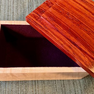 Small Keepsake Box With Quilted Maple and Padauk Lid - Etsy