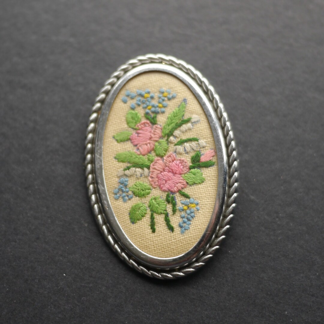 Pretty 1950s Hand Embroidered Oval Brooch Pink White and Blue - Etsy