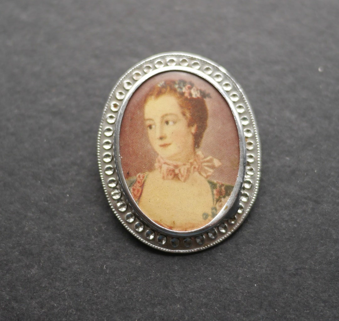 Portrait Brooch, Print of Lady in Pink and Green - Etsy