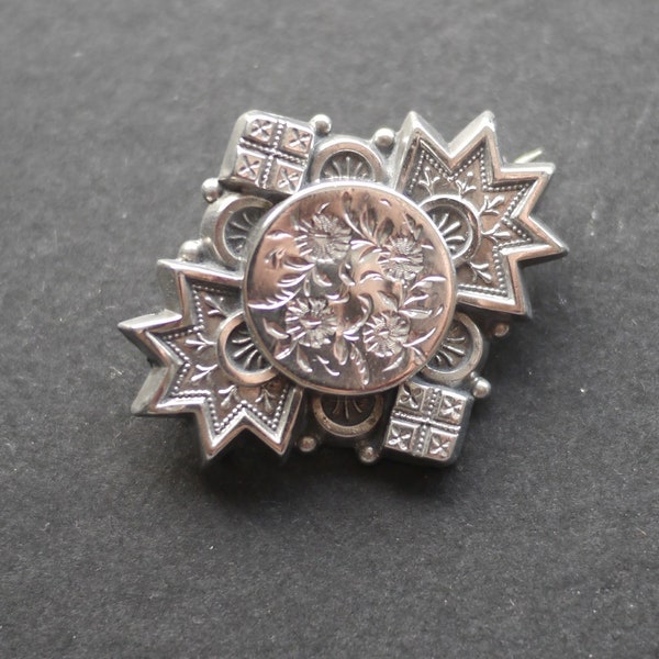 Victorian Brooch - Etsy