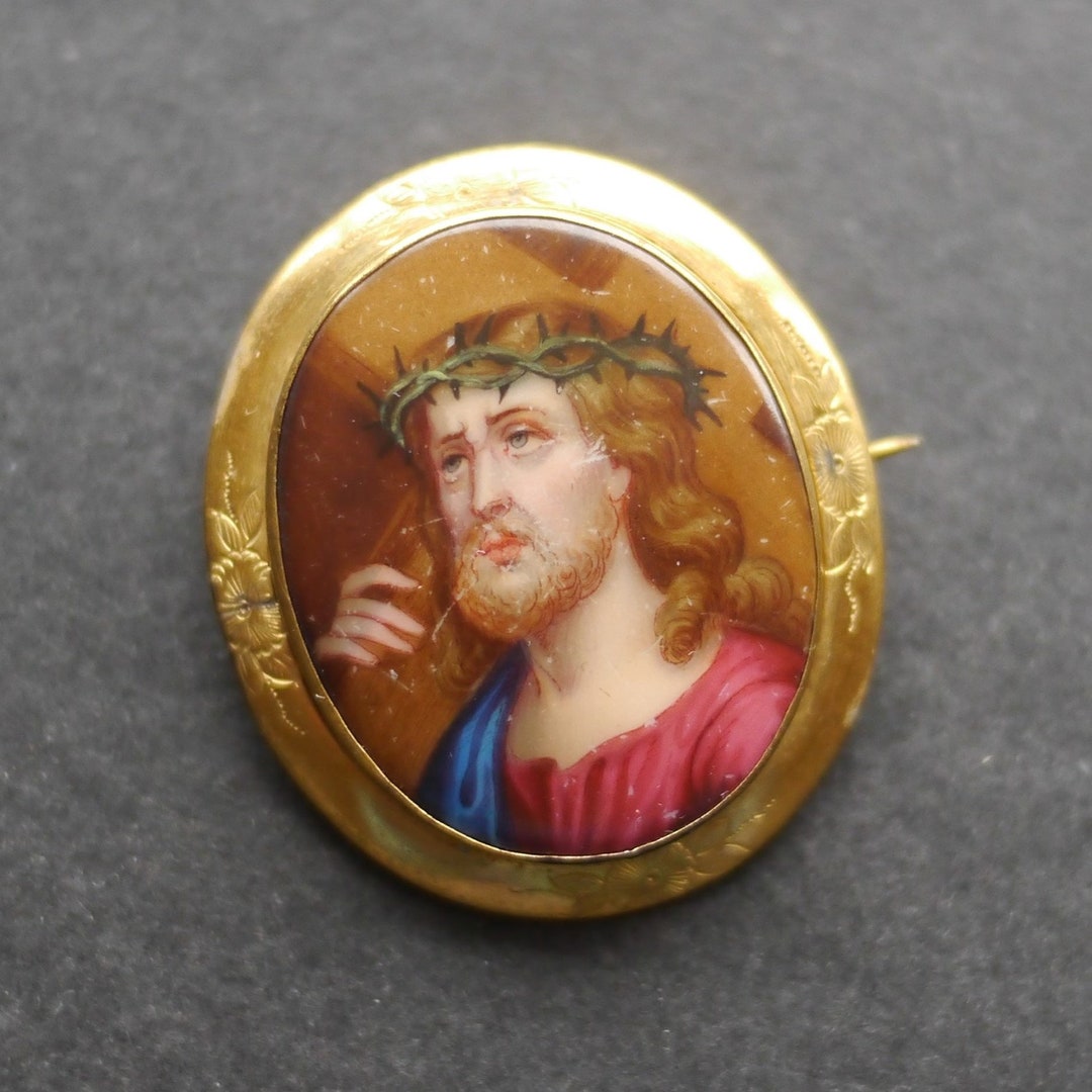Vintage Ceramic Hand Painted Portrait Brooch Jesus, Some Scratches to ...