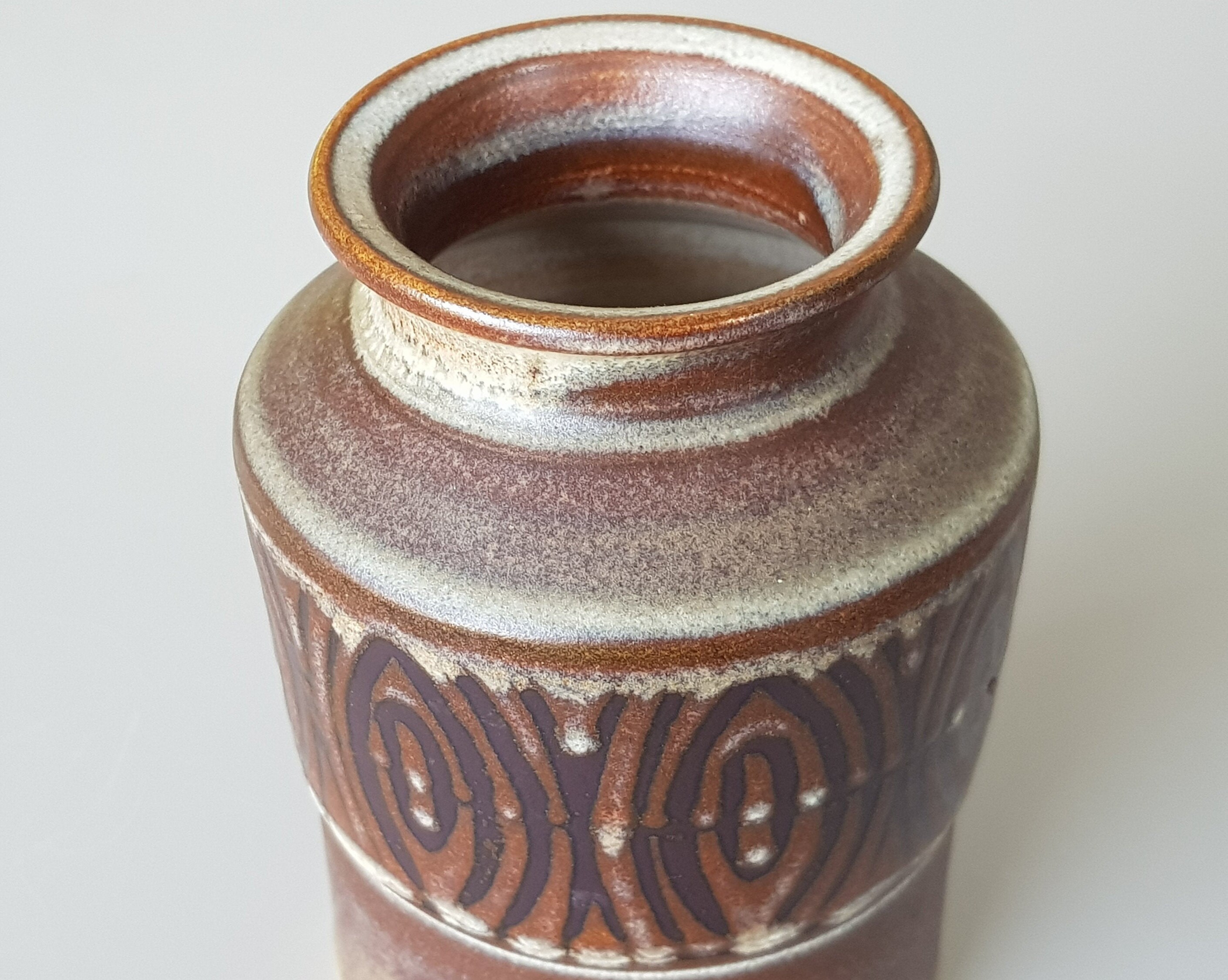 Ideal Iden Pottery Rye Vase Scraffito Relief Pattern Glazed Stoneware ...