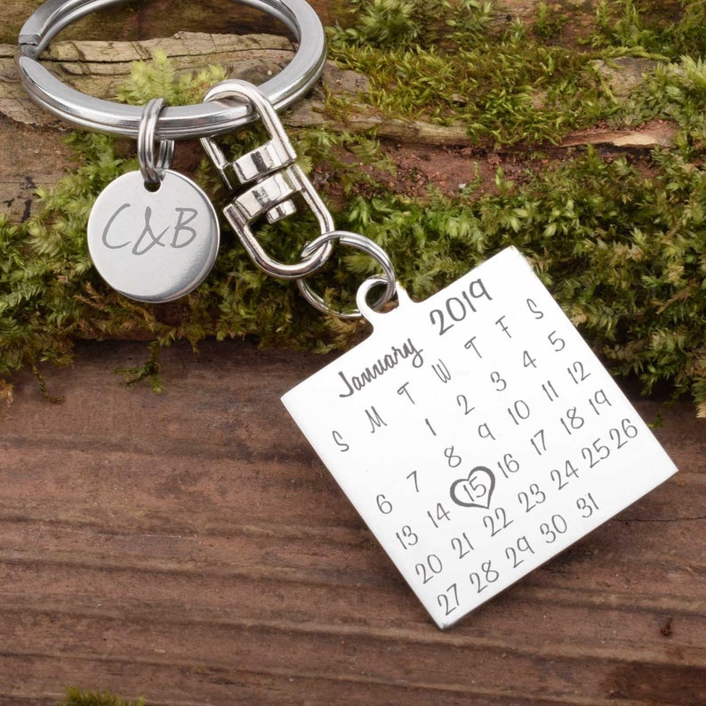 Anniversary Keychain Highlighted With Heart Date Key Chain - Etsy
