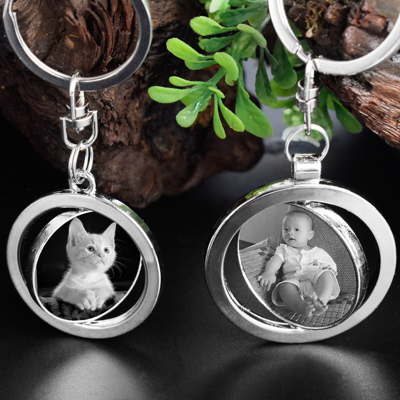 Rotatable Photo Keychain Personalized Keychain Picture - Etsy