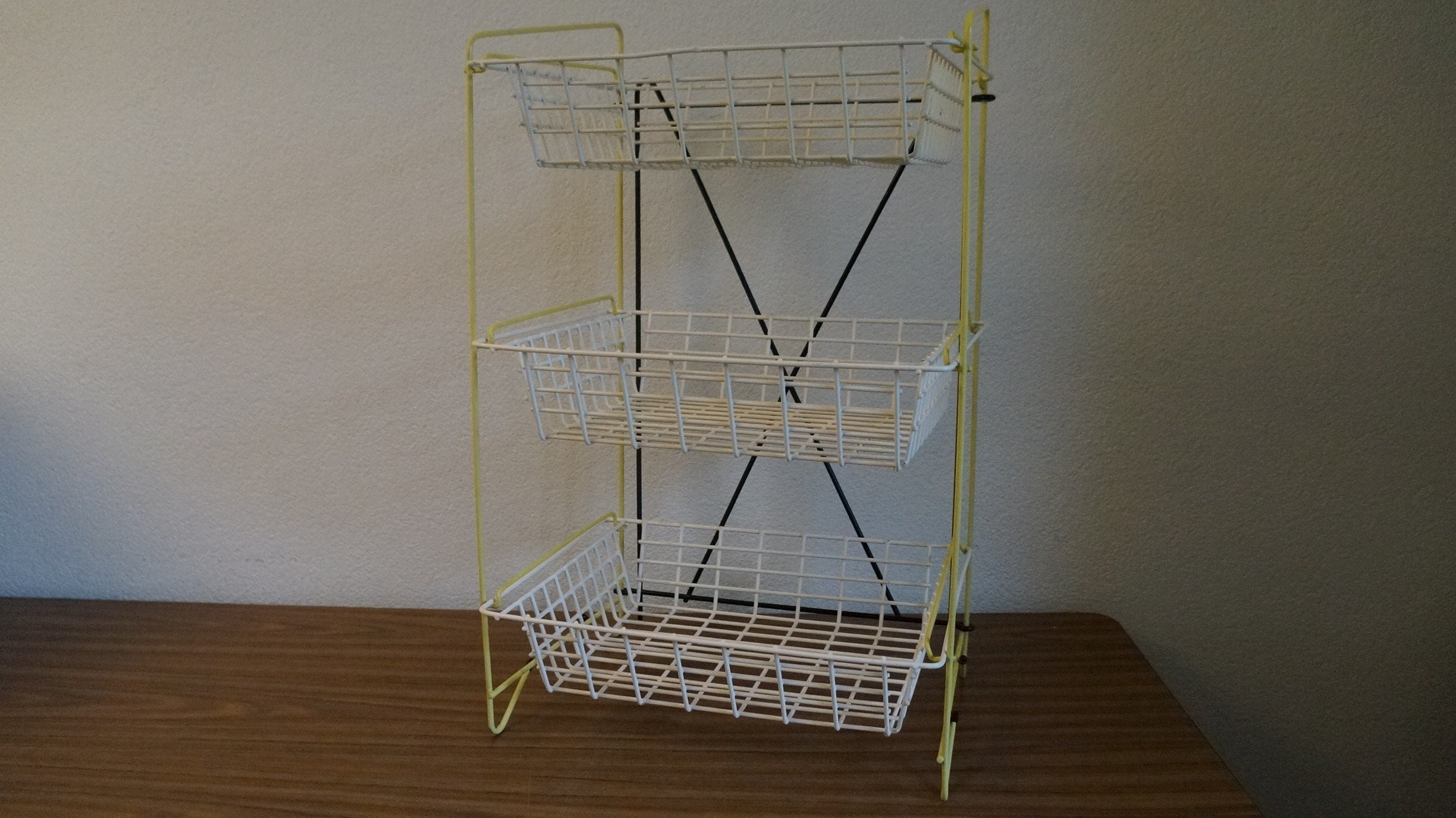 Vintage Tomado Holland Storage Wire Rack Retro Vintage Fruit Rack Mid ...