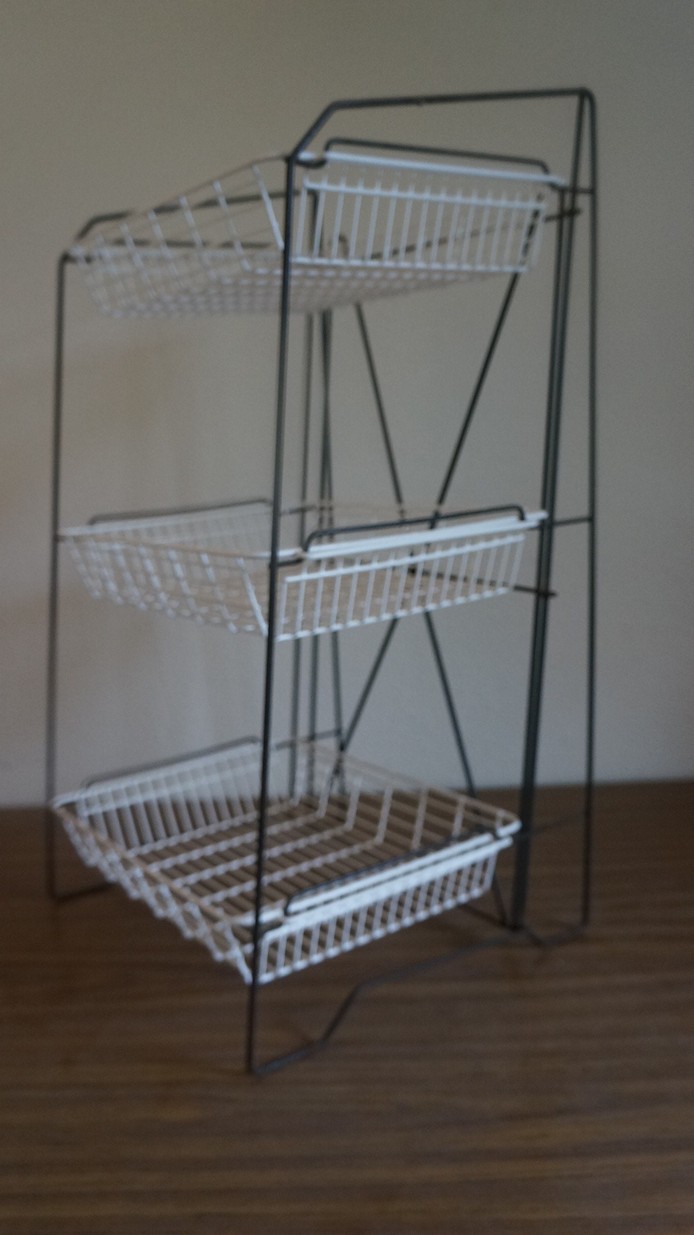Vintage Tomado Holland Storage Wire Rack Retro Vintage Fruit Rack Mid ...