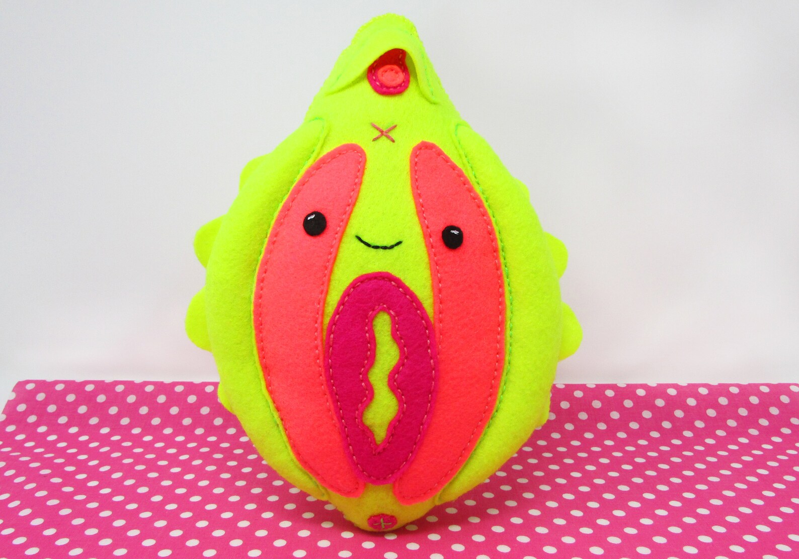 Glowing Vulva Plushy Neon Yellow And Pink Cucito A Mano Etsy