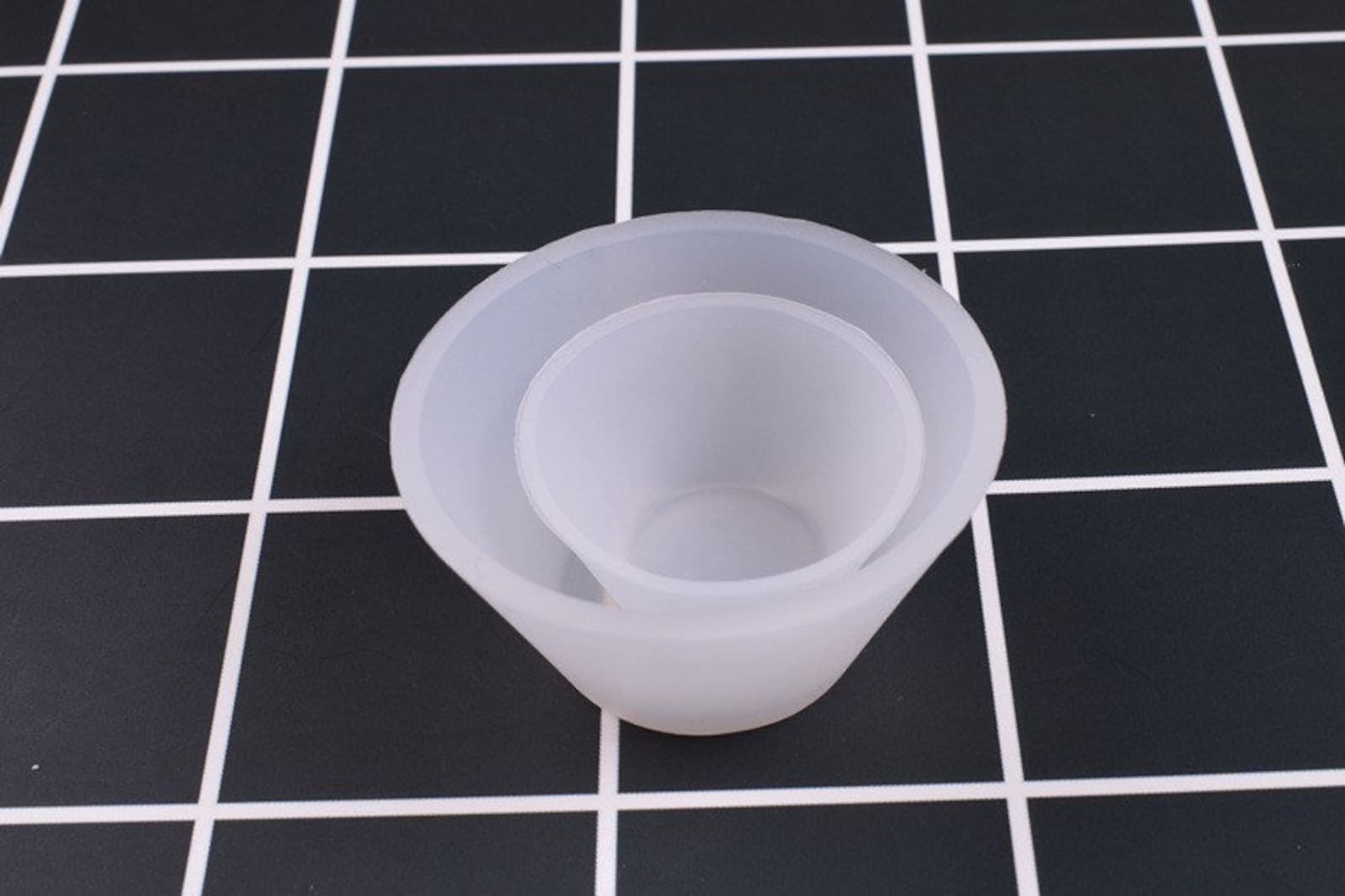 Reusable Color Mixing Silicone Cup 2 Sizes Available Resin - Etsy