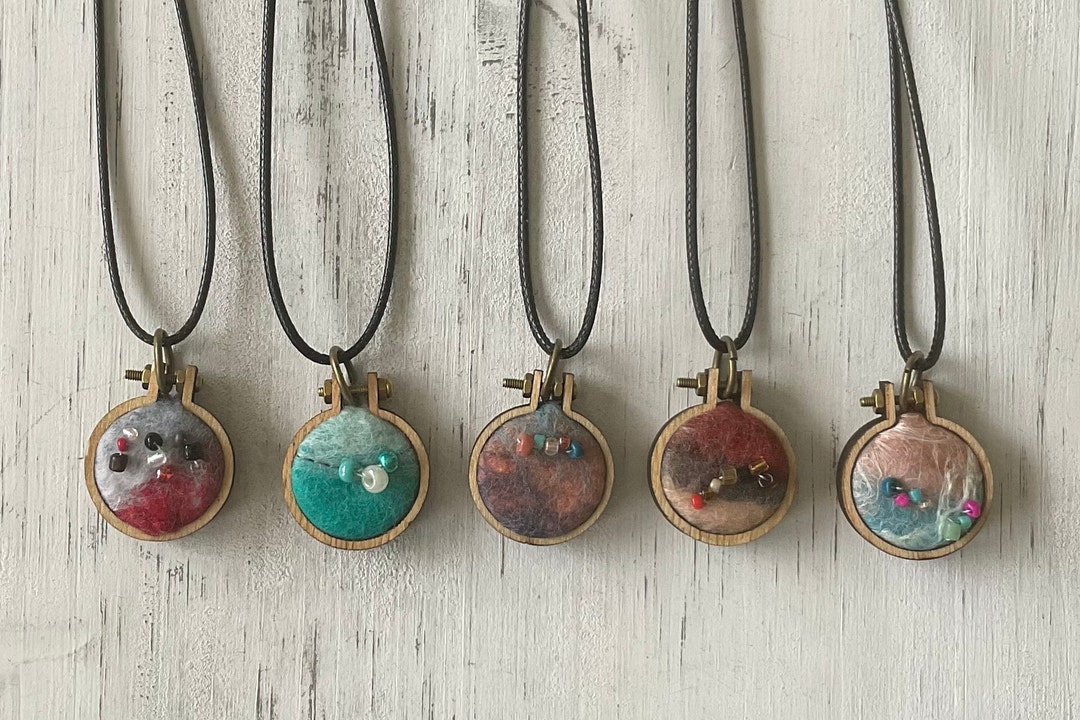 Felt Pendant Necklaces and Round Frames in Bamboo, Merino Wool With ...