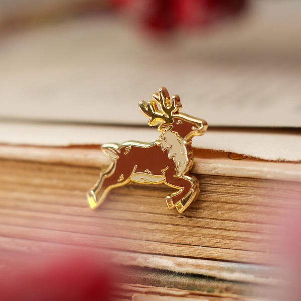 Reindeer Pin - Etsy
