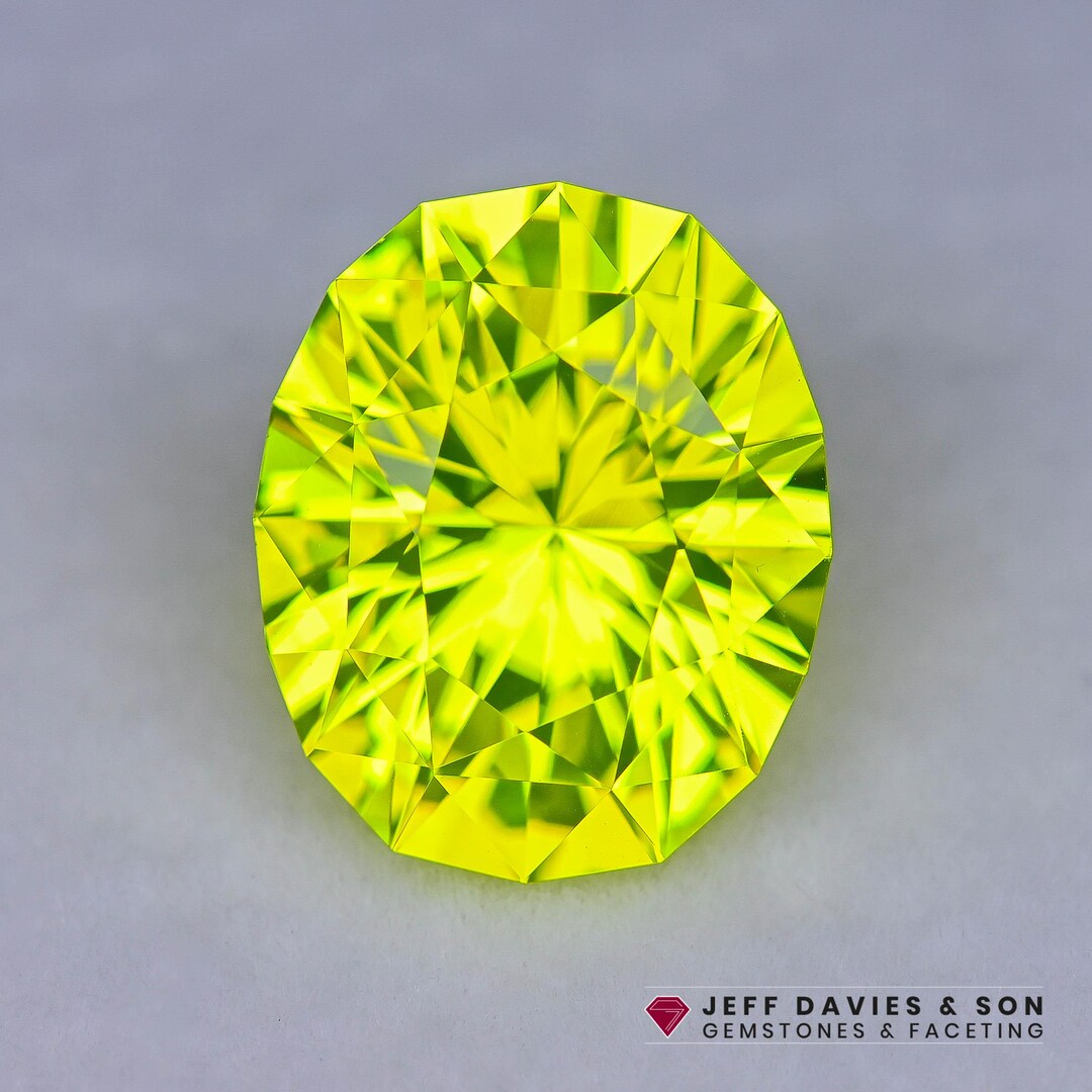 8.63ct LAB Lumo Garnet GAGG - Gadolinium Aluminum Garnet - Pulled ...