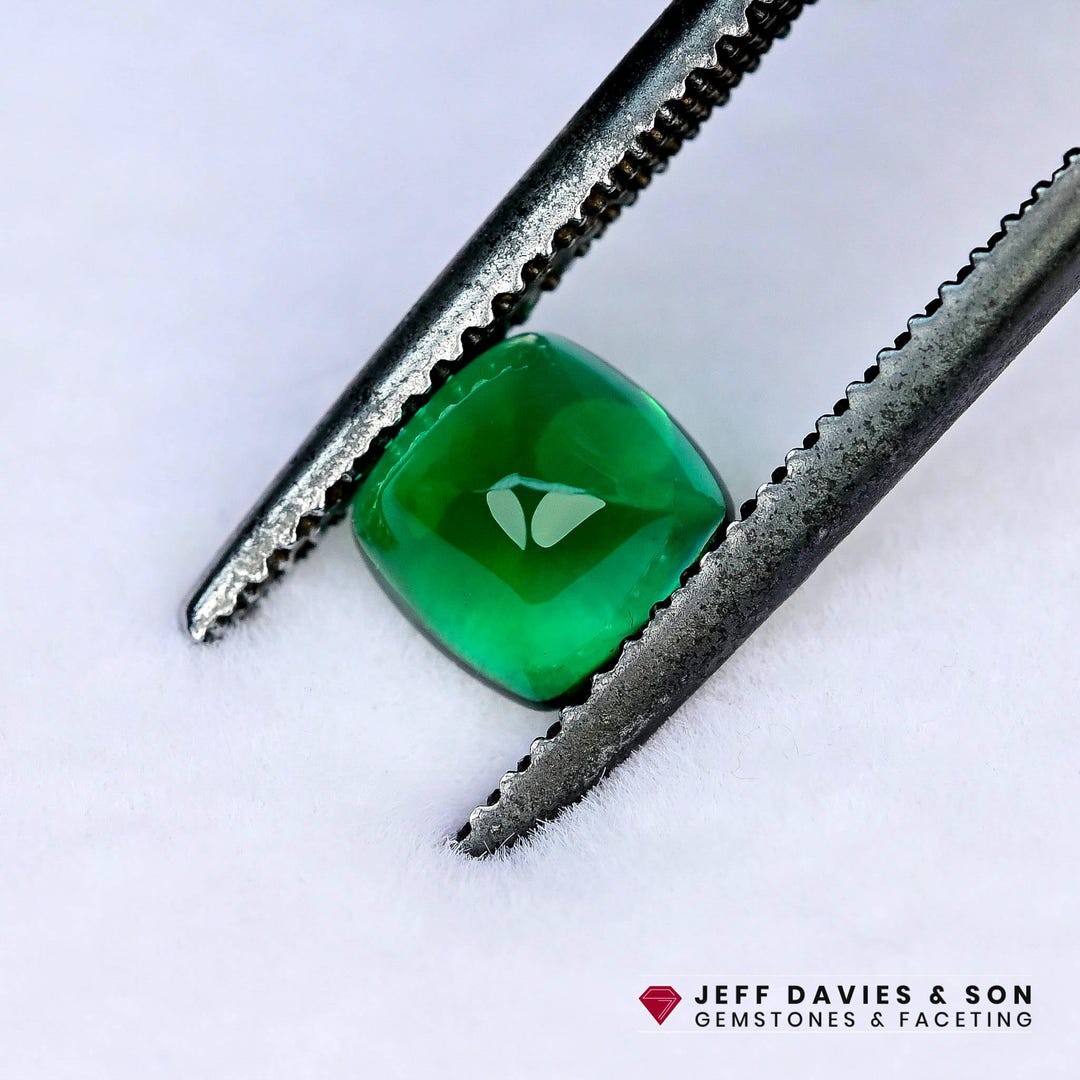 1.00ct LAB Hydrothermal Emerald (sugarloaf ) - Superior Cut and Polish ...