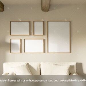 Five Frame Mockup Scene, Glass Reflection Options, Passe-partout ...