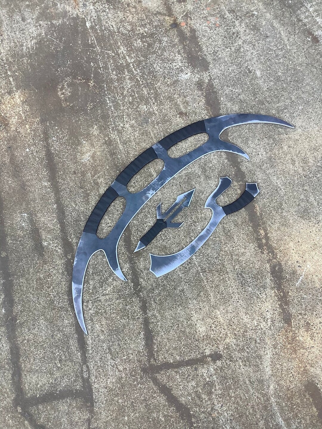 Steel Replica Klingon Weapon Set. Bat'leth, Mek'leth, D'k Tahg Daqtagh ...