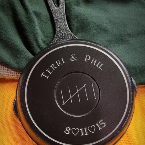 Personalized/custom Cast Iron Skillet - Etsy