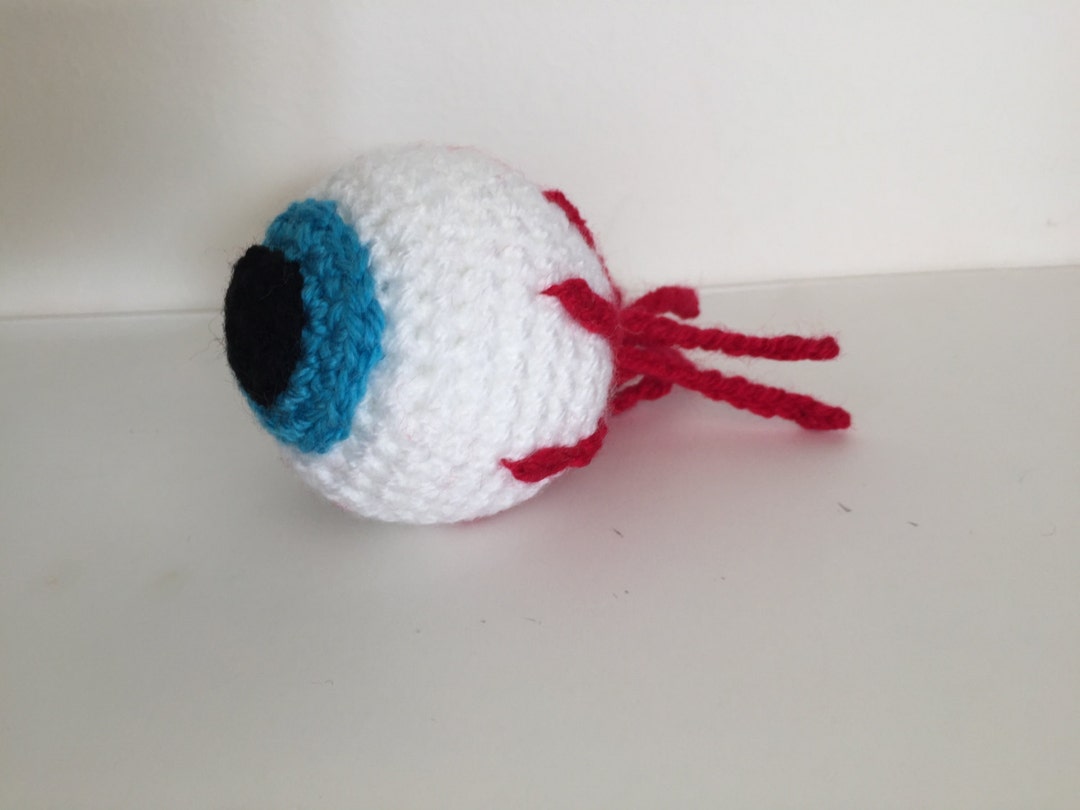 Halloween Spooky Eyeball - Crochet Pattern - Etsy