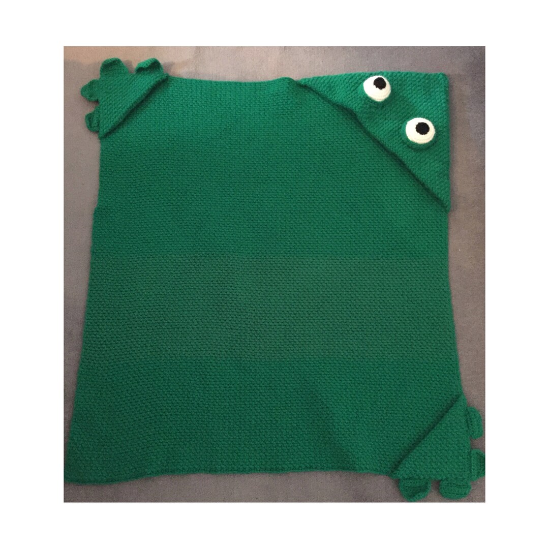 Hooded Frog Crochet Blanket Pattern (2 Sizes) - Etsy