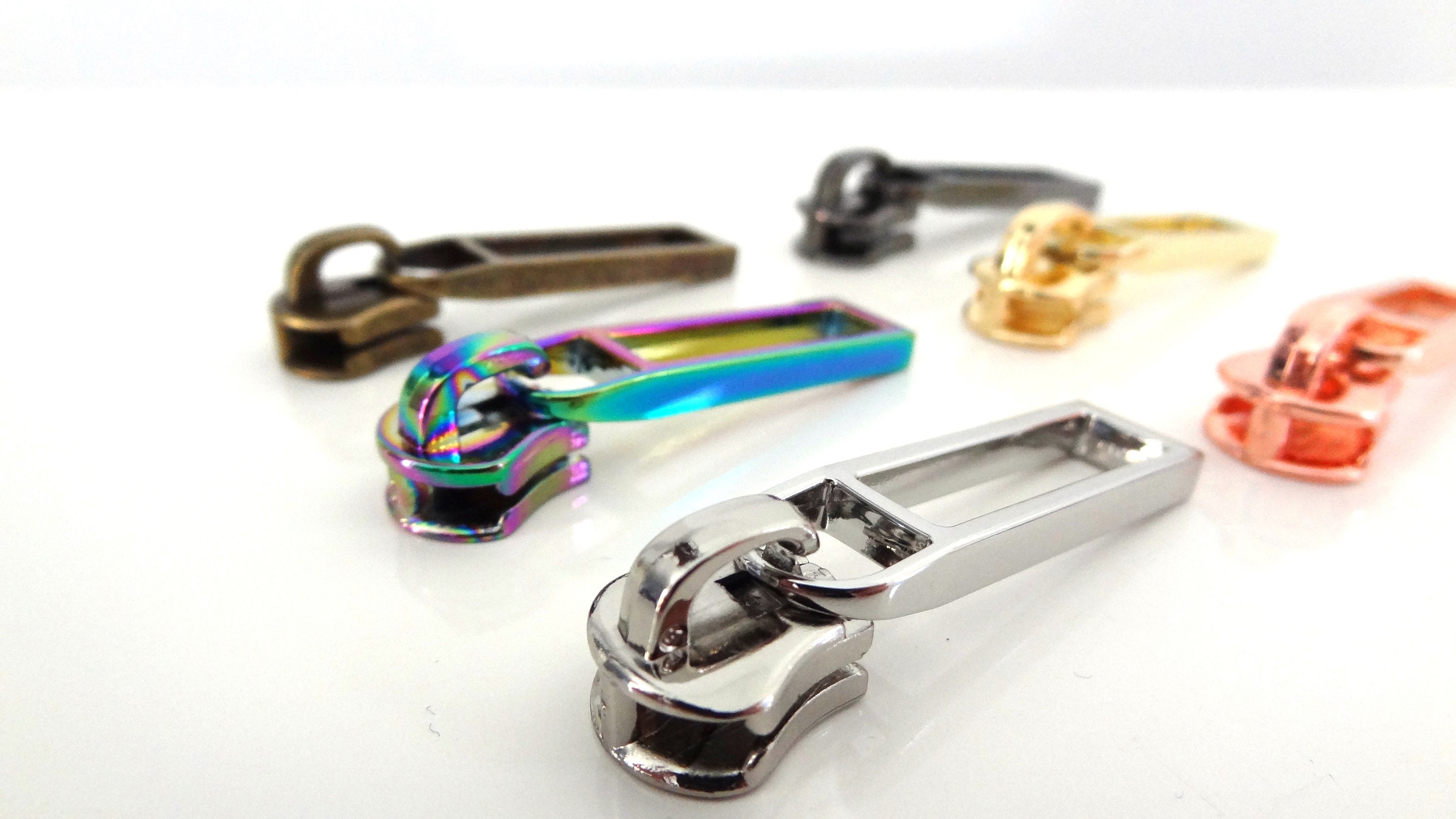 Zipper Sliders Pulls // Metal Teeth Zipper Tape // Zippers // - Etsy