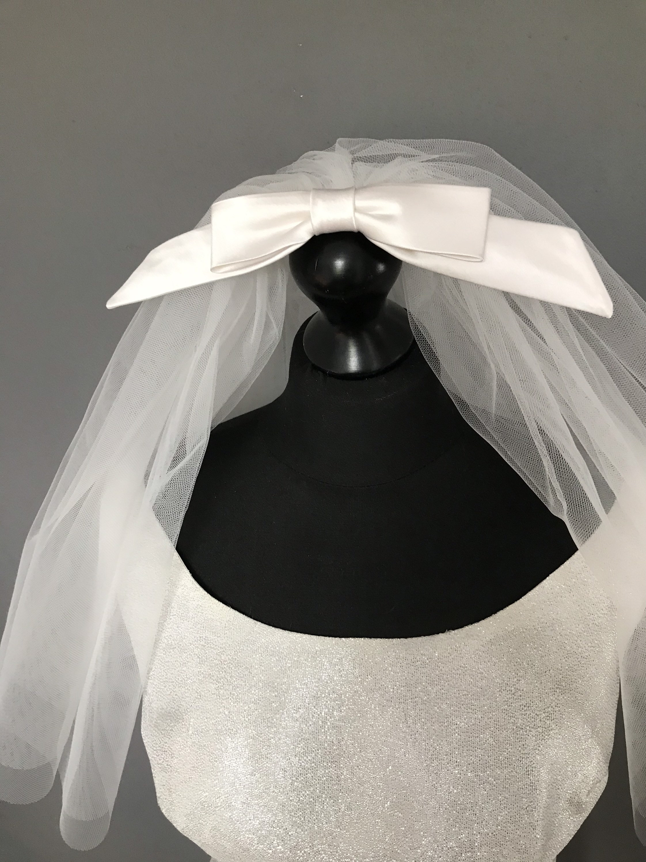 Short Bouffant Veil With Long Bow - Etsy UK