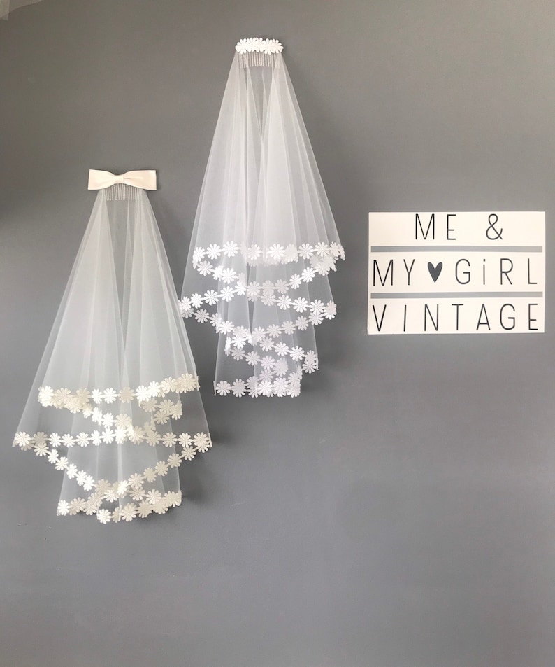Daisy Lace Edged Flower Wedding Veil - Etsy UK