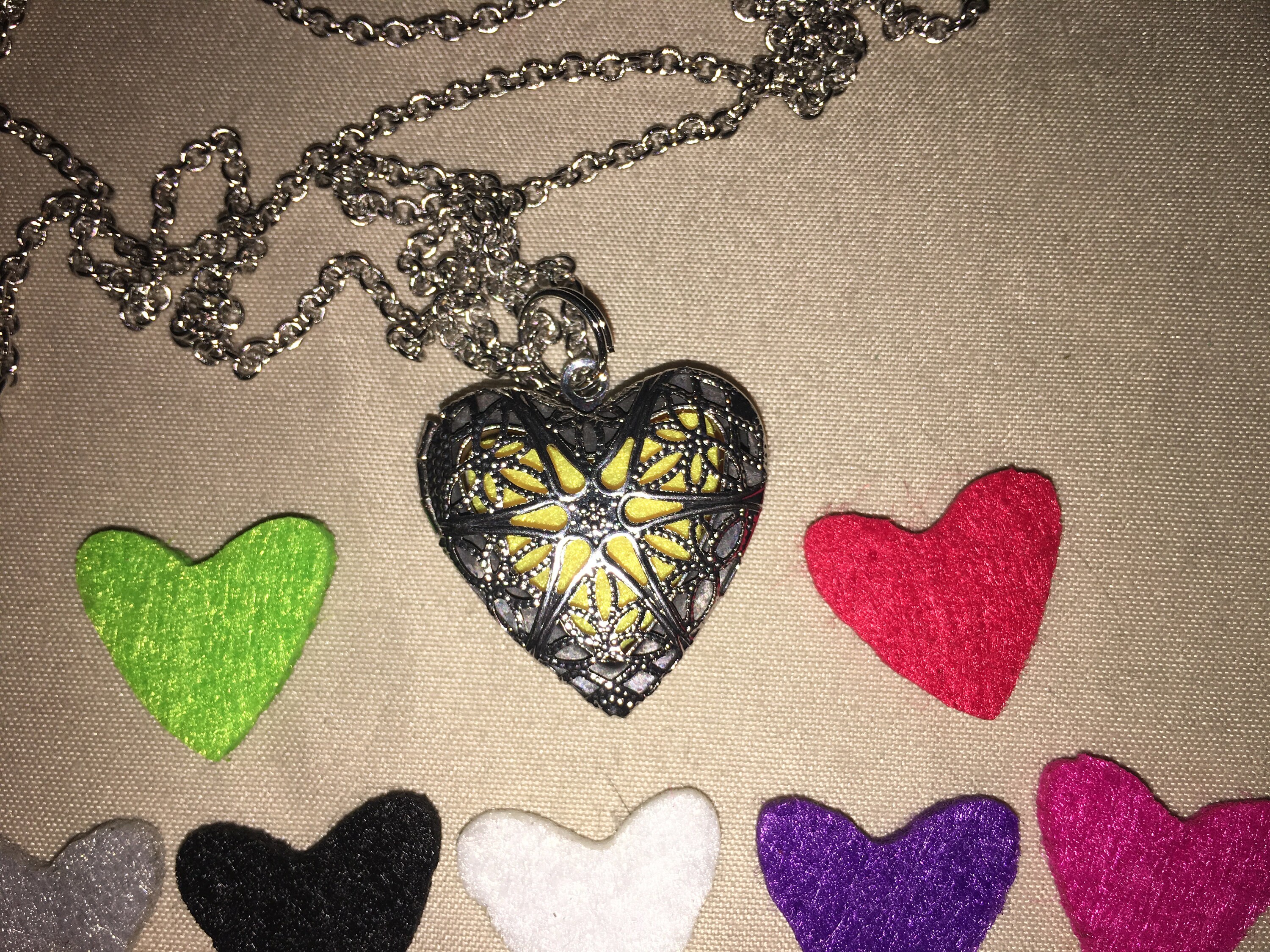 Heart Silver Essential Oil Diffuser Necklace Aromatherapy Locket ...