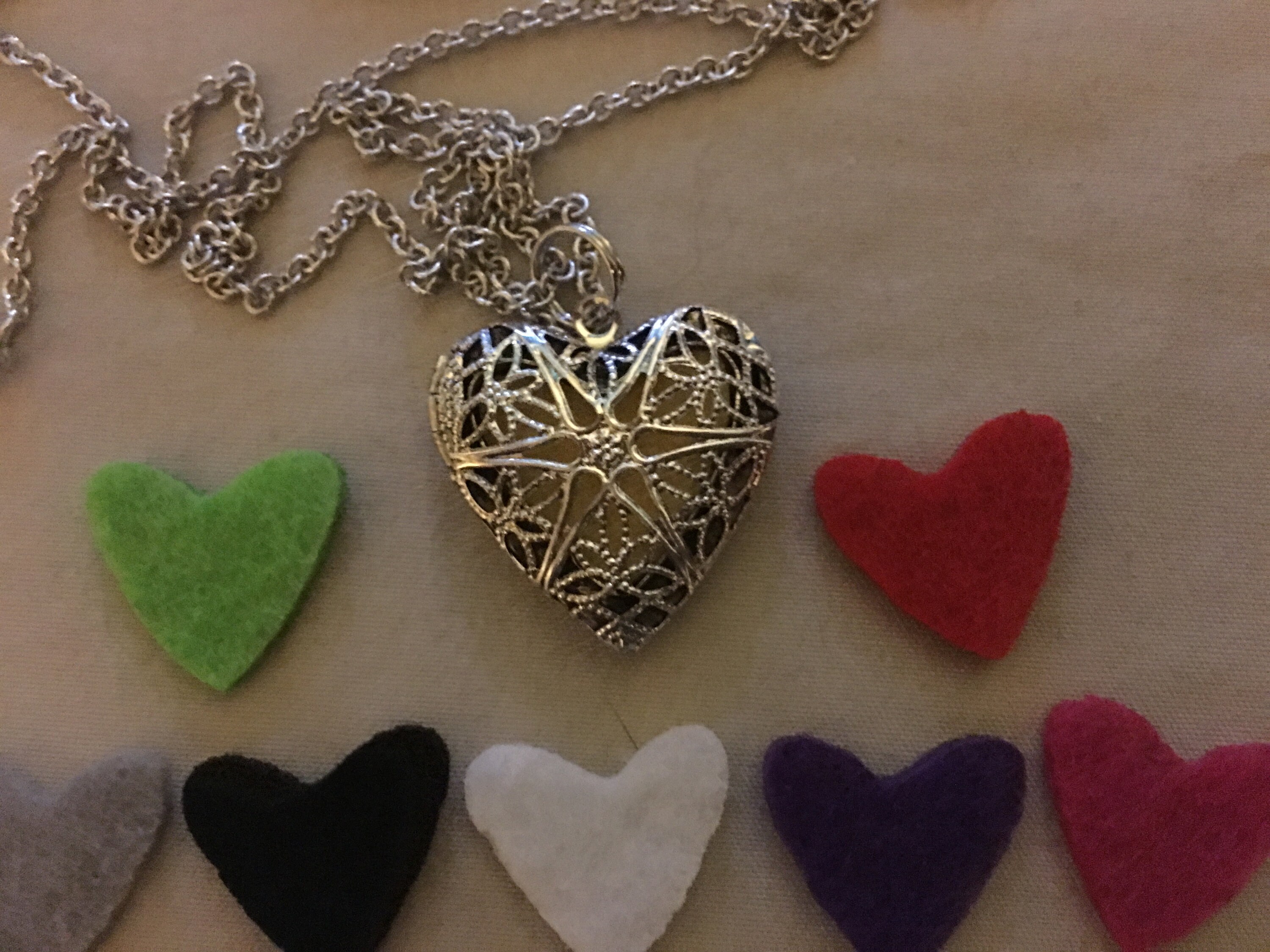 Heart Silver Essential Oil Diffuser Necklace Aromatherapy Locket ...